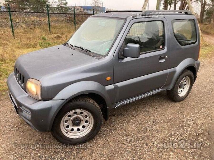Pelēks Suzuki Jimny 2006 Tallina, ar dzinēja tilpumu 1.30 L un nobraukumu 159 tūkst. km par 6990 €, foto 1 vietnē AUTOMOTO.COM.LV