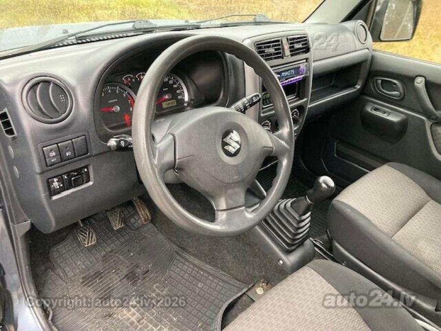 Pelēks Suzuki Jimny 2006 Tallina, ar dzinēja tilpumu 1.30 L un nobraukumu 159 tūkst. km par 6990 €, foto 9 vietnē AUTOMOTO.COM.LV