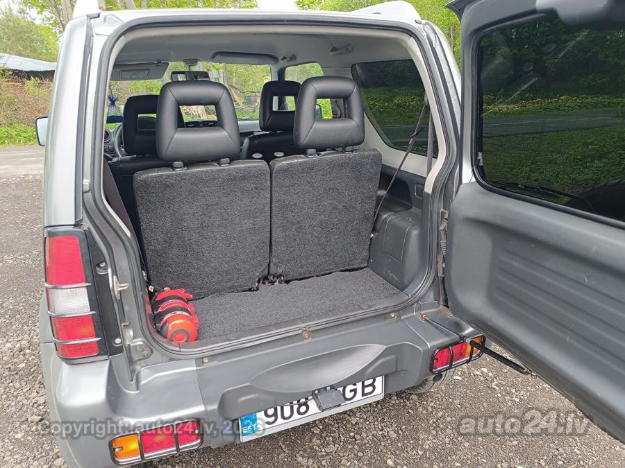 Grey Suzuki Jimny 2006 in Tallinn, with an engine capacity of 1.30 L and mileage of 174 thousand km for 6500 €, photo 17 on AUTOMOTO.COM.LV