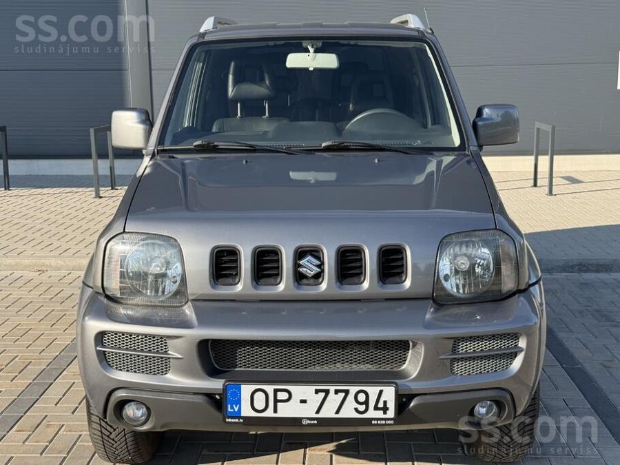 Grey Suzuki Jimny 2006 in Riga, with an engine capacity of 1.30 L and mileage of 146 thousand km for 9400 €, photo 9 on AUTOMOTO.COM.LV
