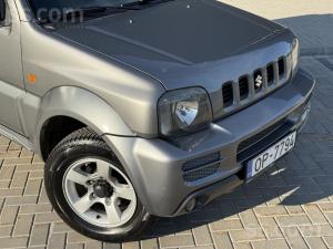Grey Suzuki Jimny 2006 in Riga, with an engine capacity of 1.30 L and mileage of 146 thousand km for 9400 €, photo 10 on AUTOMOTO.COM.LV