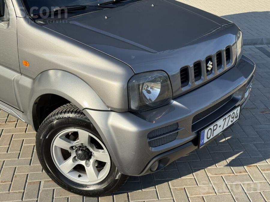 Grey Suzuki Jimny 2006 in Riga, with an engine capacity of 1.30 L and mileage of 146 thousand km for 9400 €, photo 10 on AUTOMOTO.COM.LV