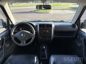 Grey Suzuki Jimny 2006 in Riga, with an engine capacity of 1.30 L and mileage of 146 thousand km for 9400 €, photo 11 on AUTOMOTO.COM.LV