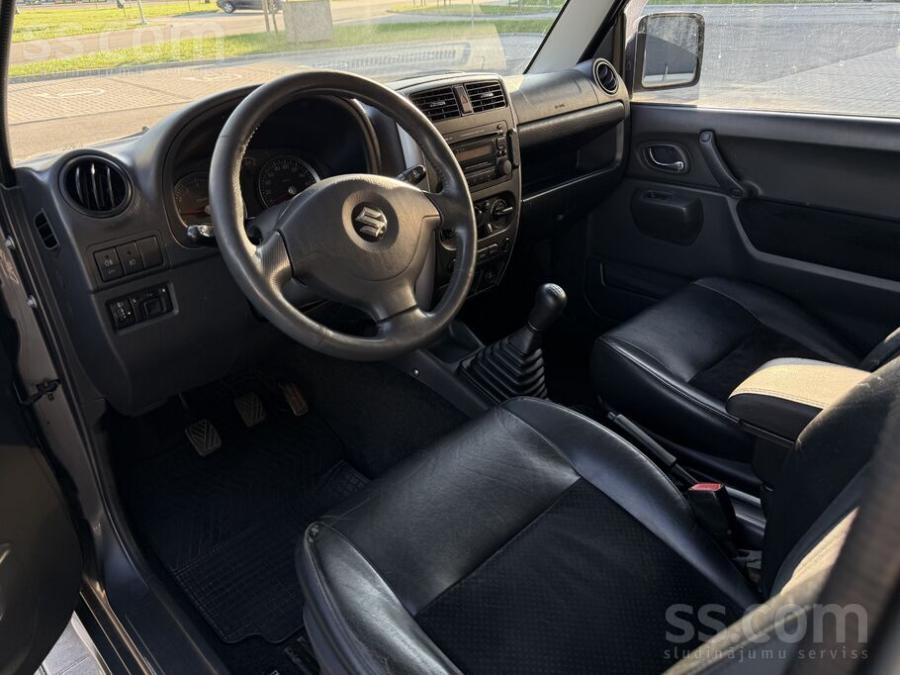 Grey Suzuki Jimny 2006 in Riga, with an engine capacity of 1.30 L and mileage of 146 thousand km for 9400 €, photo 14 on AUTOMOTO.COM.LV