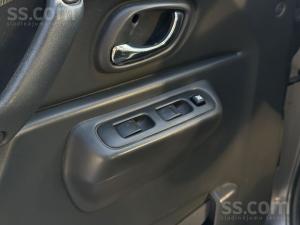 Grey Suzuki Jimny 2006 in Riga, with an engine capacity of 1.30 L and mileage of 146 thousand km for 9400 €, photo 18 on AUTOMOTO.COM.LV