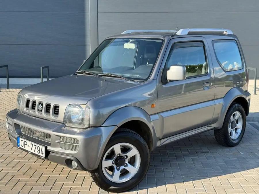 Grey Suzuki Jimny 2006 in Riga, with an engine capacity of 1.30 L and mileage of 146 thousand km for 9400 €, photo 8 on AUTOMOTO.COM.LV