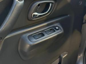 Grey Suzuki Jimny 2006 in Riga, with an engine capacity of 1.30 L and mileage of 146 thousand km for 9400 €, photo 18 on AUTOMOTO.COM.LV