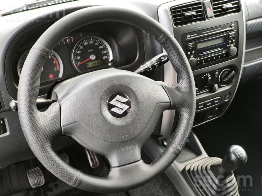 Pelēks Suzuki Jimny 2008 Rīga, ar dzinēja tilpumu 1.30 L un nobraukumu 246 tūkst. km par 4300 €, foto 9 vietnē AUTOMOTO.COM.LV