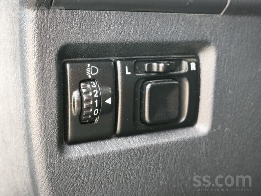 Pelēks Suzuki Jimny 2008 Rīga, ar dzinēja tilpumu 1.30 L un nobraukumu 246 tūkst. km par 4300 €, foto 14 vietnē AUTOMOTO.COM.LV