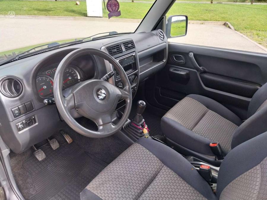 Pelēks Suzuki Jimny 2012 Marijampole, ar dzinēja tilpumu 1.33 L un nobraukumu 97 tūkst. km par 6900 €, foto 17 vietnē AUTOMOTO.COM.LV