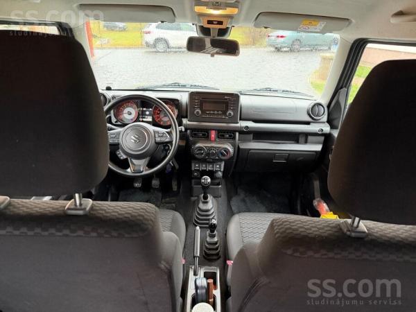 Pelēks Suzuki Jimny 2022 Rīga, ar dzinēja tilpumu 1.50 L un nobraukumu 29 tūkst. km par 26000 €, foto 9 vietnē AUTOMOTO.COM.LV