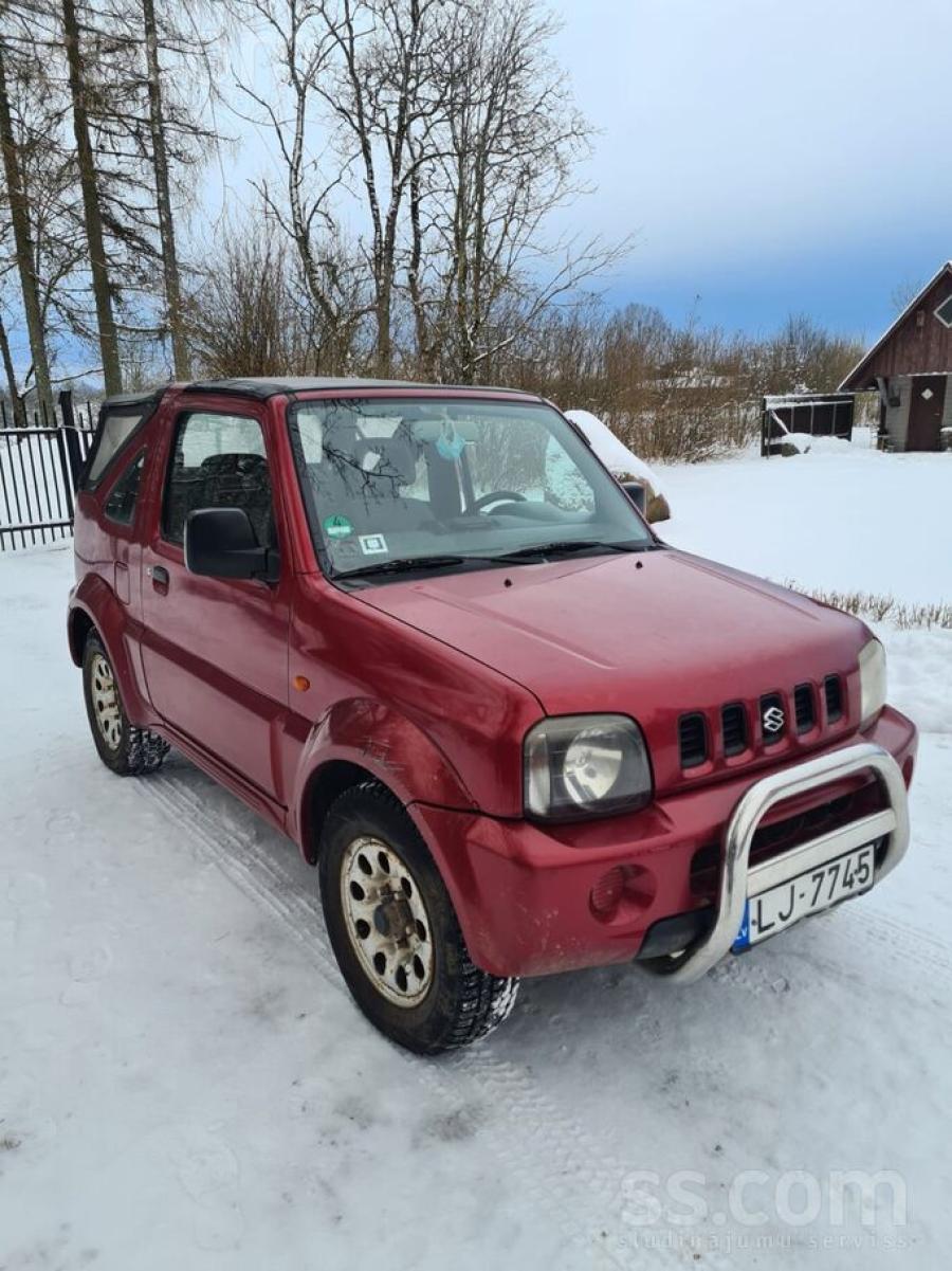 Red Suzuki Jimny 2000 in Madona, with an engine capacity of 1.30 L and mileage of 173 thousand km for 1750 €, photo 2 on AUTOMOTO.COM.LV
