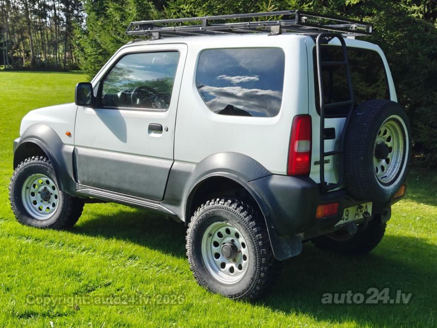 Balts Suzuki Jimny 2002 Jegeva, ar dzinēja tilpumu 1.30 L un nobraukumu 100 tūkst. km par 6999 €, foto 3 vietnē AUTOMOTO.COM.LV