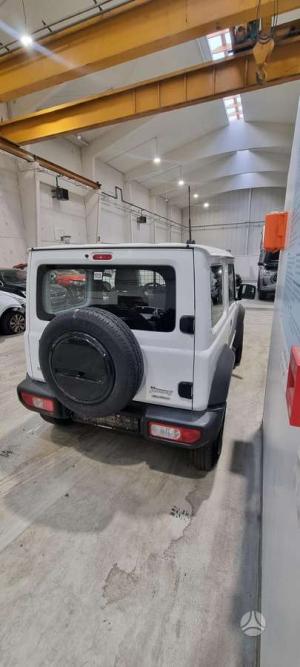 White Suzuki Jimny 2023 in Plunge, with an engine capacity of 1.46 L and mileage of 123 thousand km for 8900 €, photo 4 on AUTOMOTO.COM.LV