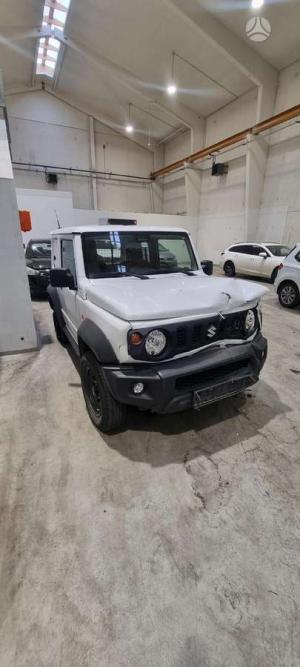 White Suzuki Jimny 2023 in Plunge, with an engine capacity of 1.46 L and mileage of 123 thousand km for 8900 €, photo 7 on AUTOMOTO.COM.LV