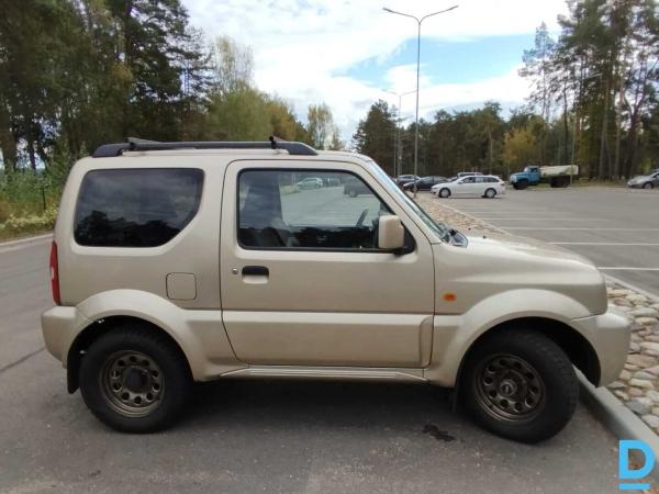 Dzeltens Suzuki Jimny 2007 Daugavpils, ar dzinēja tilpumu 1.30 L un nobraukumu 169 tūkst. km par 6500 €, foto 2 vietnē AUTOMOTO.COM.LV