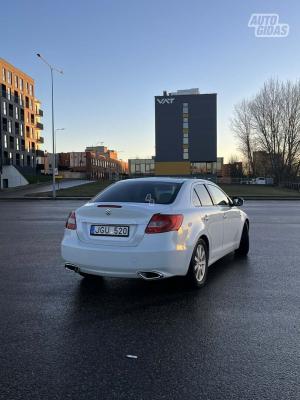 Suzuki Kizashi 2012 in Vilnius, with an engine capacity of 2.40 L and mileage of 204 thousand km for 4500 €, photo  on AUTOMOTO.COM.LV
