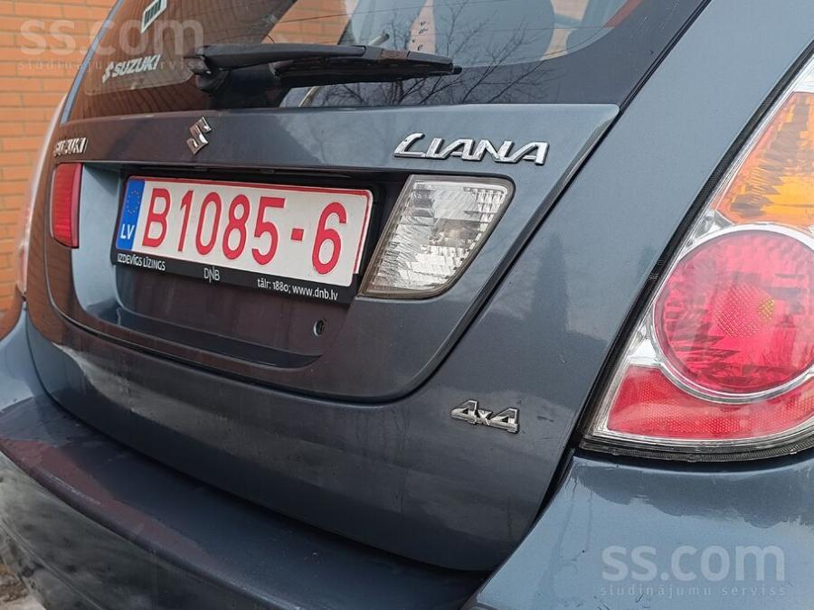 Melns Suzuki Liana 2005 Rēzekne, ar dzinēja tilpumu 1.60 L un nobraukumu 253 tūkst. km par 880 €, foto 4 vietnē AUTOMOTO.COM.LV
