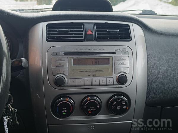 Melns Suzuki Liana 2005 Rēzekne, ar dzinēja tilpumu 1.60 L un nobraukumu 253 tūkst. km par 880 €, foto 6 vietnē AUTOMOTO.COM.LV