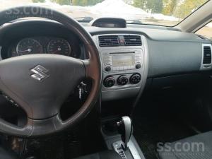 Melns Suzuki Liana 2005 Rēzekne, ar dzinēja tilpumu 1.60 L un nobraukumu 253 tūkst. km par 880 €, foto 9 vietnē AUTOMOTO.COM.LV