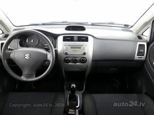 Blue Suzuki Liana 2006 in Tallinn, with an engine capacity of 1.60 L and mileage of 204 thousand km for 599 €, photo 6 on AUTOMOTO.COM.LV