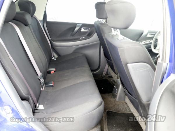 Zils Suzuki Liana 2006 Tallina, ar dzinēja tilpumu 1.60 L un nobraukumu 204 tūkst. km par 599 €, foto 7 vietnē AUTOMOTO.COM.LV