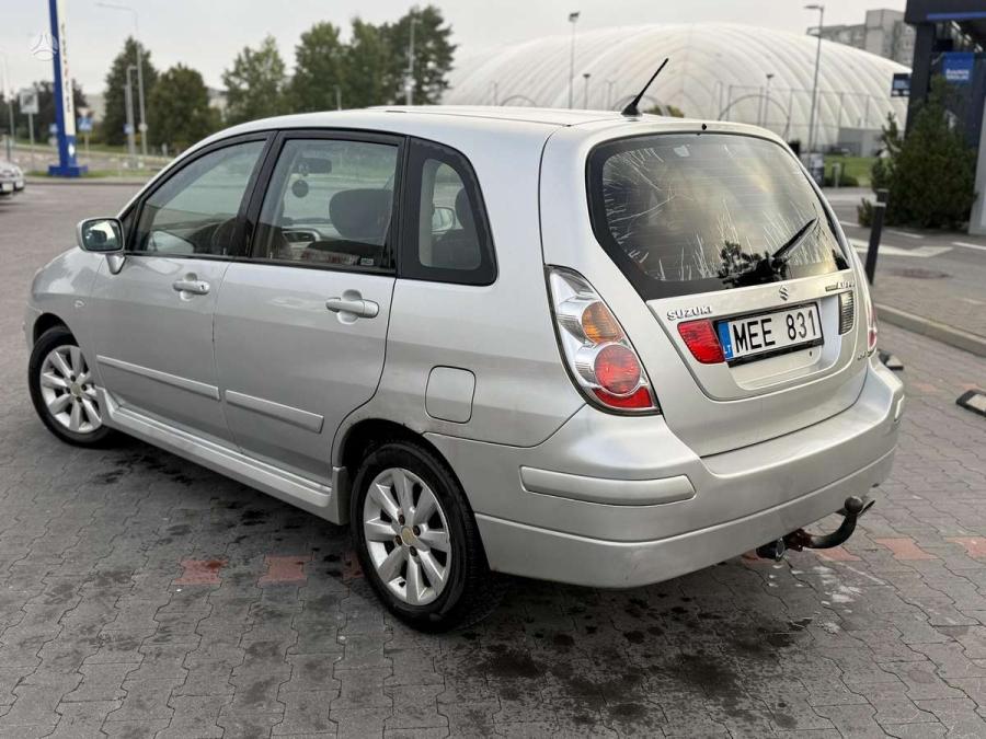 Grey Suzuki Liana 2007 in Vilnius, with an engine capacity of 1.59 L and mileage of 220 thousand km for 1350 €, photo 4 on AUTOMOTO.COM.LV