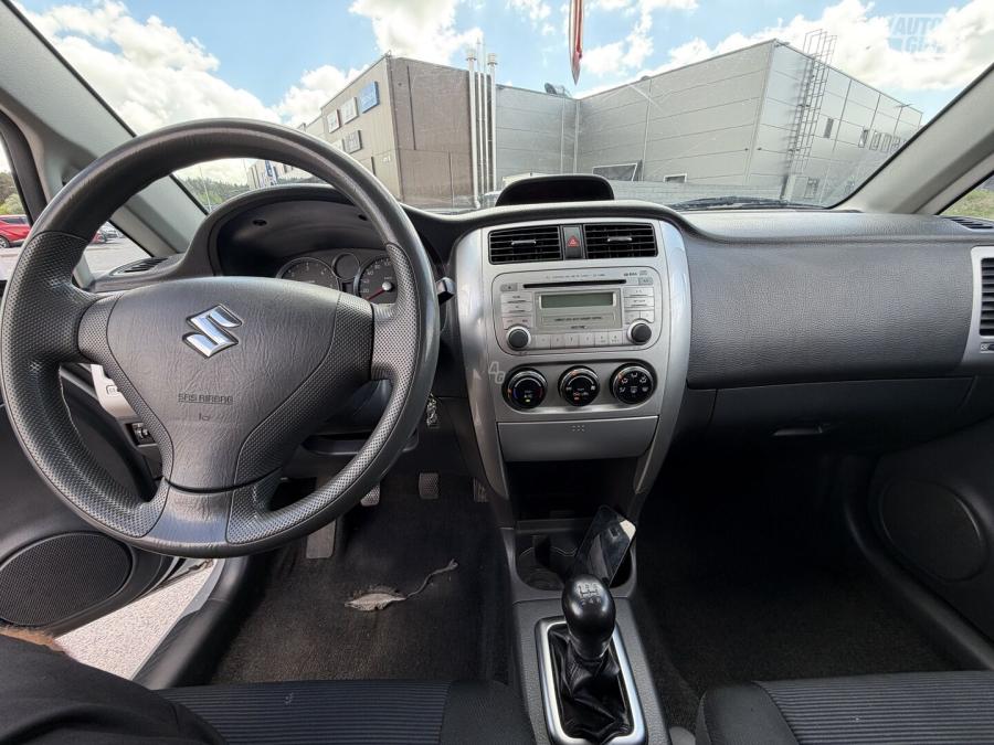 Grey Suzuki Liana 2005 in Vilnius, with an engine capacity of 1.40 L and mileage of 299 thousand km for 900 €, photo 13 on AUTOMOTO.COM.LV