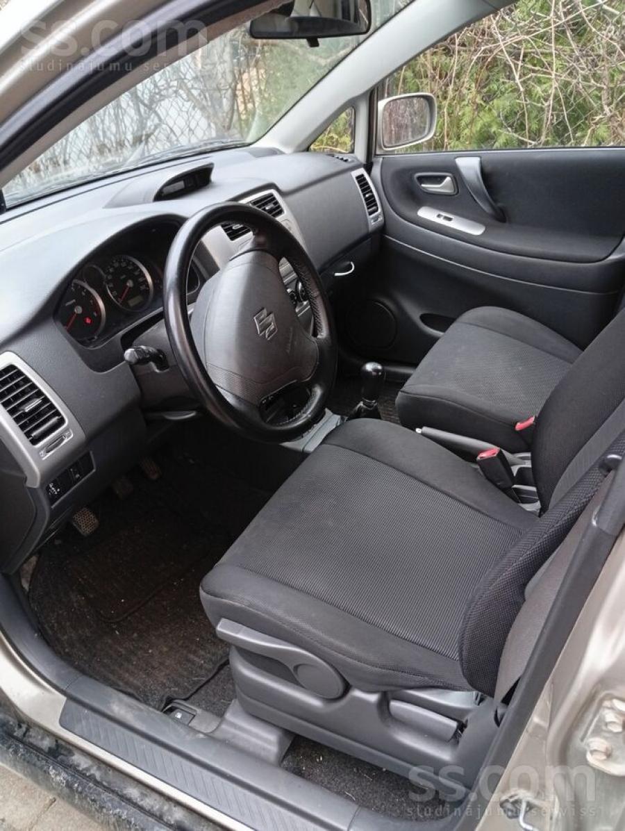 Suzuki Liana 2005 in Riga, with an engine capacity of 1.60 L and mileage of 201 thousand km for 1500 €, photo 7 on AUTOMOTO.COM.LV