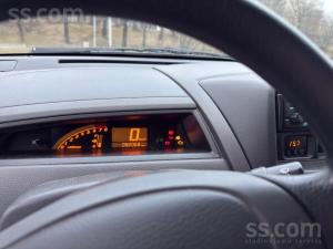Sarkans Suzuki Liana 2003 Rīga, ar dzinēja tilpumu 1.60 L un nobraukumu 83 tūkst. km par 650 €, foto 5 vietnē AUTOMOTO.COM.LV