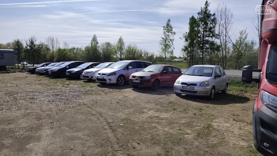 Suzuki Liana 2004 Marijampole, ar dzinēja tilpumu 1.60 L un nobraukumu 114 tūkst. km par 250 €, foto 13 vietnē AUTOMOTO.COM.LV
