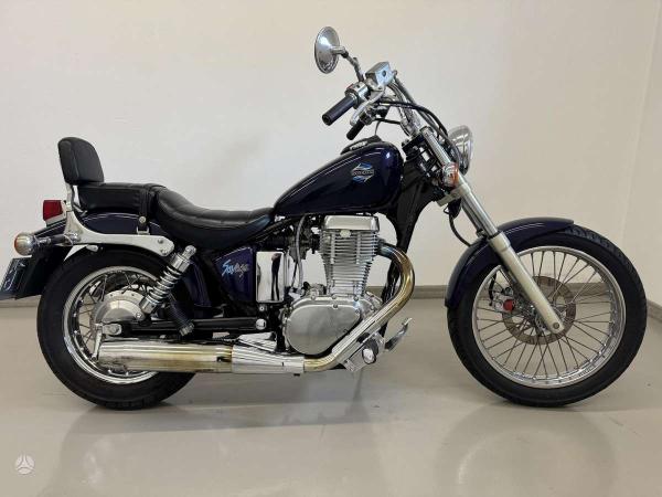 Suzuki LS 1992 in Vilnius, with an engine capacity of 0.65 L and mileage of 15 thousand km for 800 €, photo 1 on AUTOMOTO.COM.LV