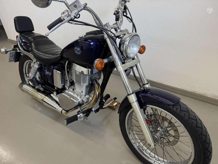 Suzuki LS 1992 in Vilnius, with an engine capacity of 0.65 L and mileage of 15 thousand km for 800 €, photo 9 on AUTOMOTO.COM.LV