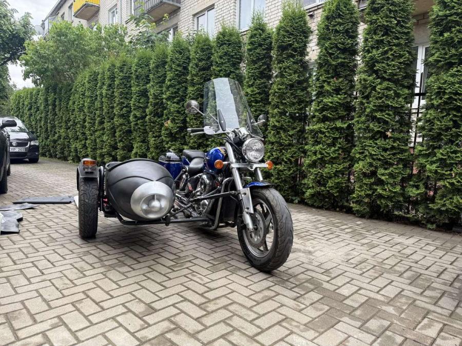 Синий Сузуки Marauder 2000 в Каунас, объемом двигателя 0.81 л и пробегом 72 тыс. км за 2500 €, фото 1 на AUTOMOTO.COM.LV