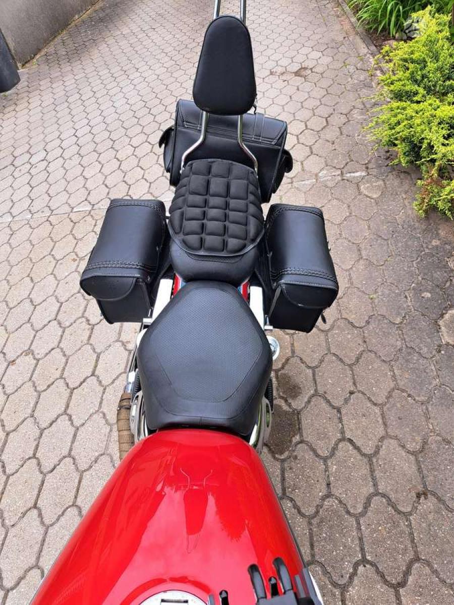 Sarkans Suzuki Marauder 1997 Pasvalys, ar dzinēja tilpumu 0.80 L un nobraukumu 25 tūkst. km par 2650 €, foto 8 vietnē AUTOMOTO.COM.LV