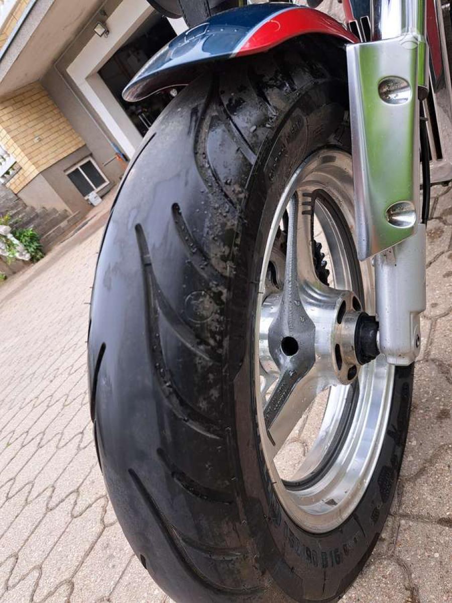Sarkans Suzuki Marauder 1997 Pasvalys, ar dzinēja tilpumu 0.80 L un nobraukumu 25 tūkst. km par 2650 €, foto 12 vietnē AUTOMOTO.COM.LV