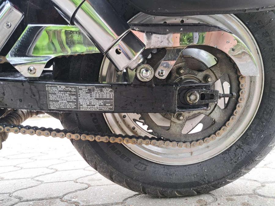 Sarkans Suzuki Marauder 1997 Pasvalys, ar dzinēja tilpumu 0.80 L un nobraukumu 25 tūkst. km par 2650 €, foto 16 vietnē AUTOMOTO.COM.LV