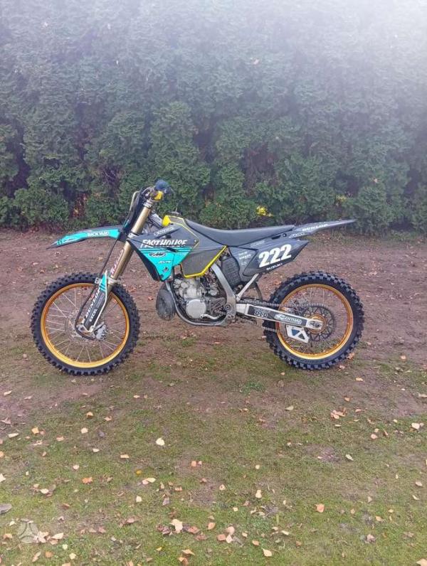 Suzuki RM 2004 in Vilkaviskis, with an engine capacity of 0.25 L and mileage of 10 thousand km for 2150 €, photo 9 on AUTOMOTO.COM.LV
