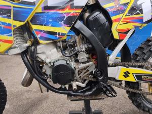 Suzuki RM 2006 Kauņa, ar dzinēja tilpumu 0.13 L un nobraukumu 18 tūkst. km par 2750 €, foto 5 vietnē AUTOMOTO.COM.LV
