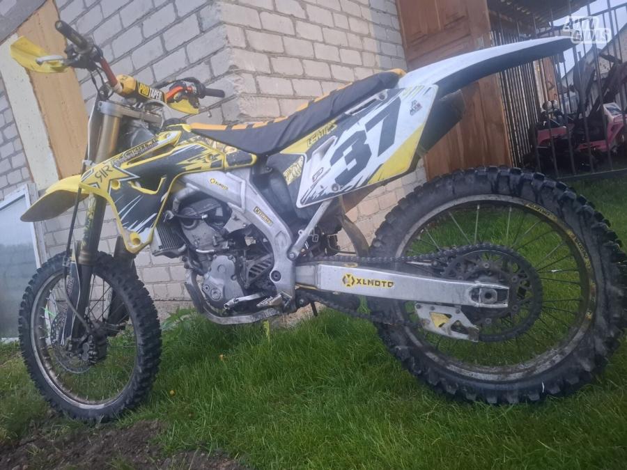 Suzuki RMZ 2005 in Joniskis, with an engine capacity of 0.45 L and mileage of 0 thousand km for 1300 €, photo 3 on AUTOMOTO.COM.LV