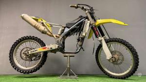 Suzuki RMZ 2005 in Rokiskis, with an engine capacity of 0.25 L and mileage of 0 thousand km for 430 €, photo  on AUTOMOTO.COM.LV