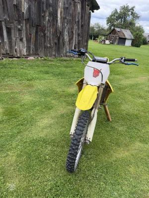 Suzuki RMZ 2006 Varėna, ar dzinēja tilpumu 0.45 L un nobraukumu 0 tūkst. km par 2200 €, foto 3 vietnē AUTOMOTO.COM.LV