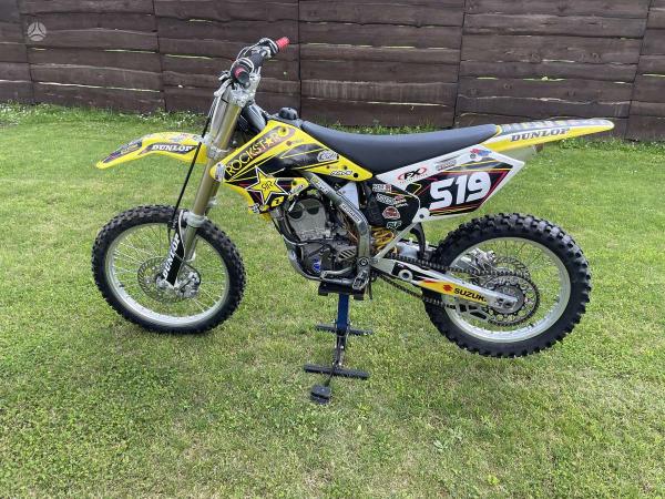 Suzuki RMZ 2007 in Ukmerge, with an engine capacity of 0.25 L and mileage of 0 thousand km for 1700 €, photo 2 on AUTOMOTO.COM.LV