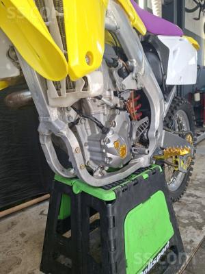 Сузуки RMZ 2007 в Рига, объемом двигателя 0.45 л и пробегом 0 тыс. км за 2500 €, фото 6 на AUTOMOTO.COM.LV