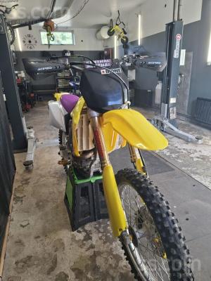 Сузуки RMZ 2007 в Рига, объемом двигателя 0.45 л и пробегом 0 тыс. км за 2500 €, фото 4 на AUTOMOTO.COM.LV