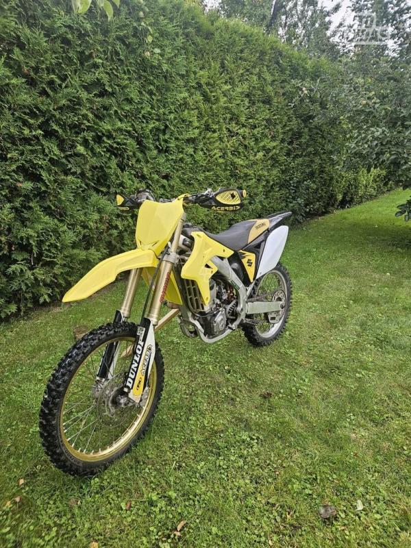 Suzuki RMZ 2010 in Kalvarija on AUTOMOTO.COM.LV Suzuki RMZ 2010 in Kalvarija, with an engine capacity of 0.25 L and mileage of 0 thousand km for 1995 €, photo 3 on AUTOMOTO.COM.LV