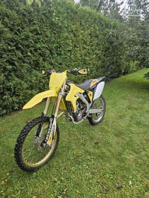 Suzuki RMZ 2010 Kalvarija, ar dzinēja tilpumu 0.25 L un nobraukumu 0 tūkst. km par 1995 €, foto 3 vietnē AUTOMOTO.COM.LV