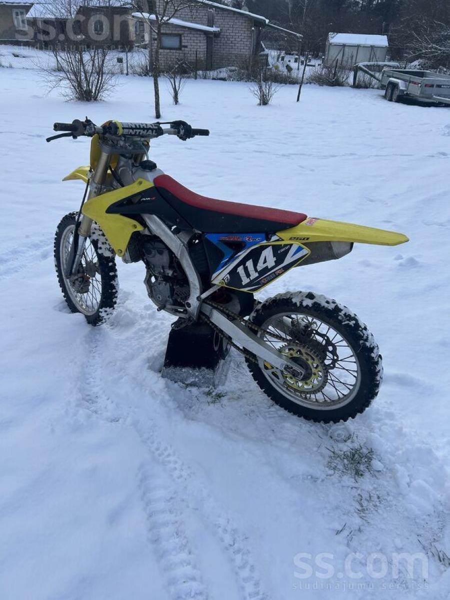 Suzuki RMZ 2011 in Aluksne, with an engine capacity of 0.25 L and mileage of 0 thousand km for 1100 €, photo 1 on AUTOMOTO.COM.LV