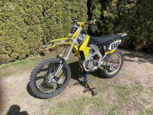 Suzuki RMZ 2011 in Ukmerge, with an engine capacity of 0.00 L and mileage of 0 thousand km for 1950 €, photo 10 on AUTOMOTO.COM.LV
