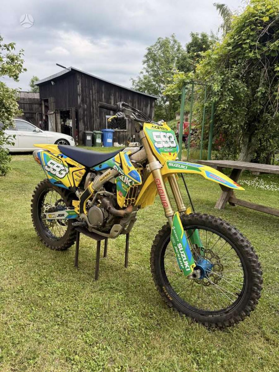 Suzuki RMZ 2011 in Vilkaviskis, with an engine capacity of 0.45 L and mileage of 80 thousand km for 2400 €, photo 1 on AUTOMOTO.COM.LV